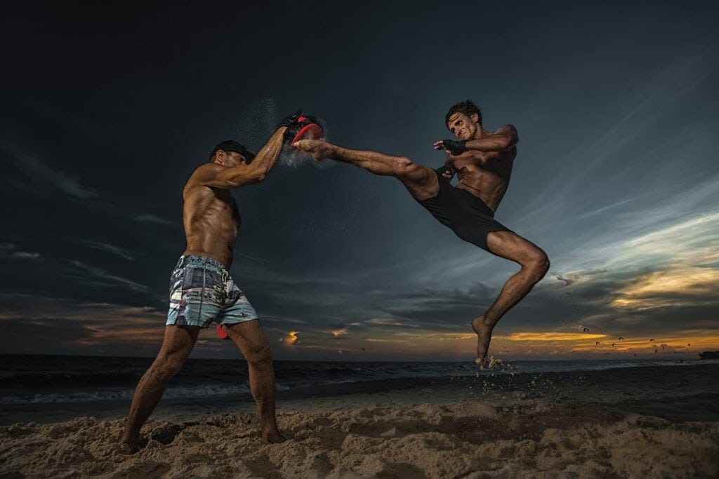 Train Like a MMA Fighter: the Ultimate Strength & Conditioning Program